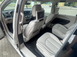 Chrysler Pacifica 2020 in Utena, with an engine capacity of 3.60 L and mileage of 192 thousand km for 15999 €, photo 11 on AUTOMOTO.COM.LV