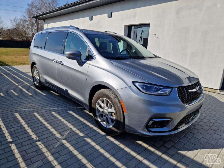 Chrysler Pacifica 2021 Šauļi, ar dzinēja tilpumu 3.60 L un nobraukumu 107 tūkst. km par 18700 €, foto 3 vietnē AUTOMOTO.COM.LV