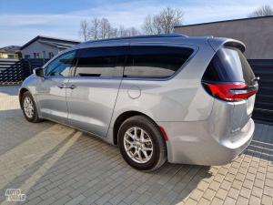 Chrysler Pacifica 2021 Šauļi, ar dzinēja tilpumu 3.60 L un nobraukumu 107 tūkst. km par 18700 €, foto 4 vietnē AUTOMOTO.COM.LV