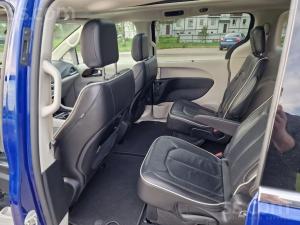 Chrysler Pacifica 2021 in Jekabpils, with an engine capacity of 3.60 L and mileage of 140 thousand km for 23900 €, photo 10 on AUTOMOTO.COM.LV