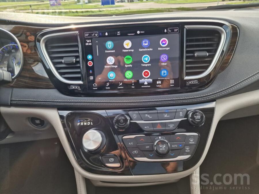 Chrysler Pacifica 2021 in Jekabpils, with an engine capacity of 3.60 L and mileage of 140 thousand km for 23900 €, photo 15 on AUTOMOTO.COM.LV