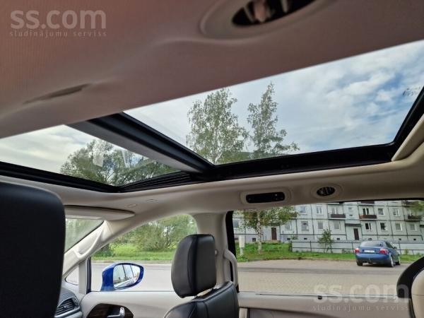 Chrysler Pacifica 2021 in Jekabpils, with an engine capacity of 3.60 L and mileage of 140 thousand km for 23400 €, photo 8 on AUTOMOTO.COM.LV