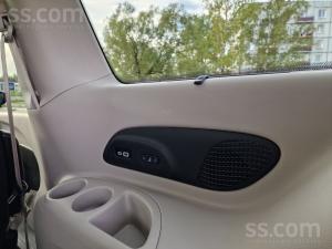 Chrysler Pacifica 2021 Jēkabpils, ar dzinēja tilpumu 3.60 L un nobraukumu 140 tūkst. km par 23400 €, foto 13 vietnē AUTOMOTO.COM.LV