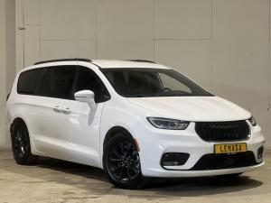 Chrysler Pacifica 2022 Klaipėda, ar dzinēja tilpumu 0.00 L un nobraukumu 184 tūkst. km par 22300 €, foto 3 vietnē AUTOMOTO.COM.LV