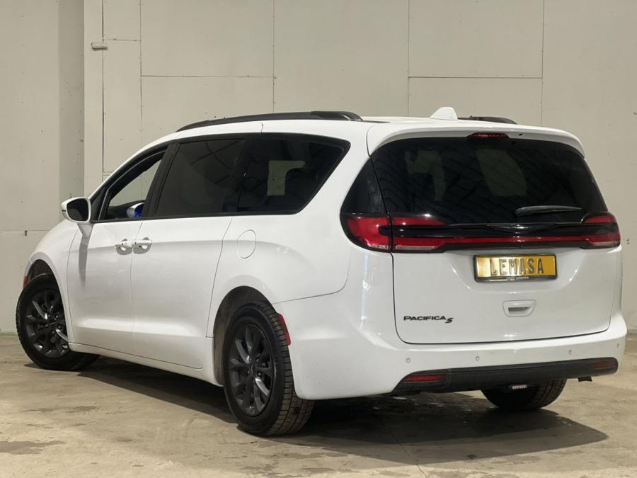 Chrysler Pacifica 2022 Klaipėda, ar dzinēja tilpumu 0.00 L un nobraukumu 184 tūkst. km par 22300 €, foto 5 vietnē AUTOMOTO.COM.LV