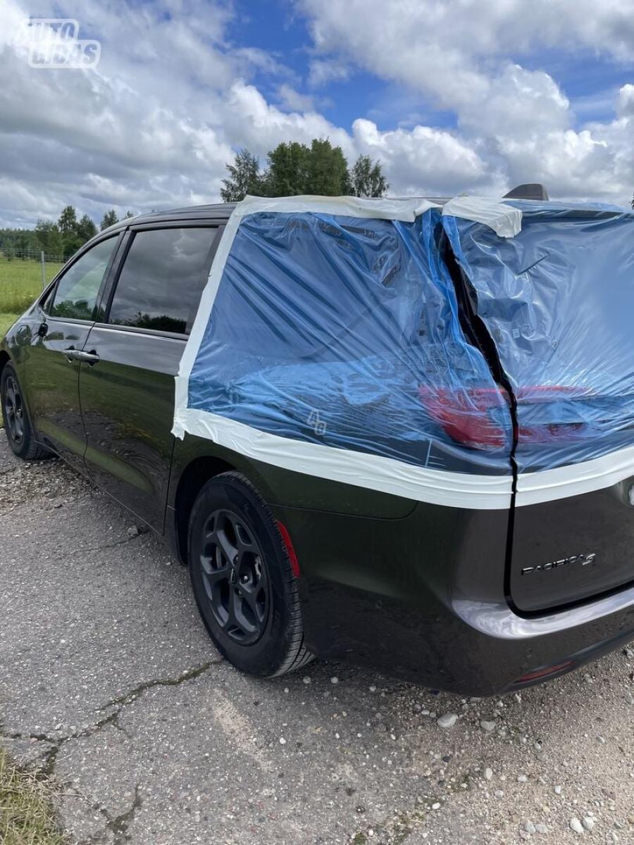 Chrysler Pacifica 2022 Kretinga, ar dzinēja tilpumu 3.60 L un nobraukumu 119 tūkst. km par 15999 €, foto 6 vietnē AUTOMOTO.COM.LV
