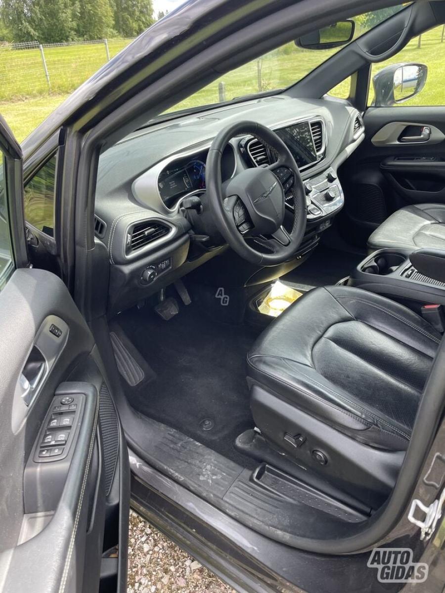 Chrysler Pacifica 2022 Kretinga, ar dzinēja tilpumu 3.60 L un nobraukumu 119 tūkst. km par 15999 €, foto 8 vietnē AUTOMOTO.COM.LV