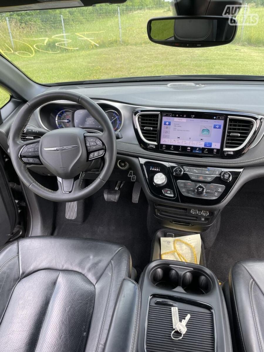 Chrysler Pacifica 2022 Kretinga, ar dzinēja tilpumu 3.60 L un nobraukumu 119 tūkst. km par 15999 €, foto 10 vietnē AUTOMOTO.COM.LV