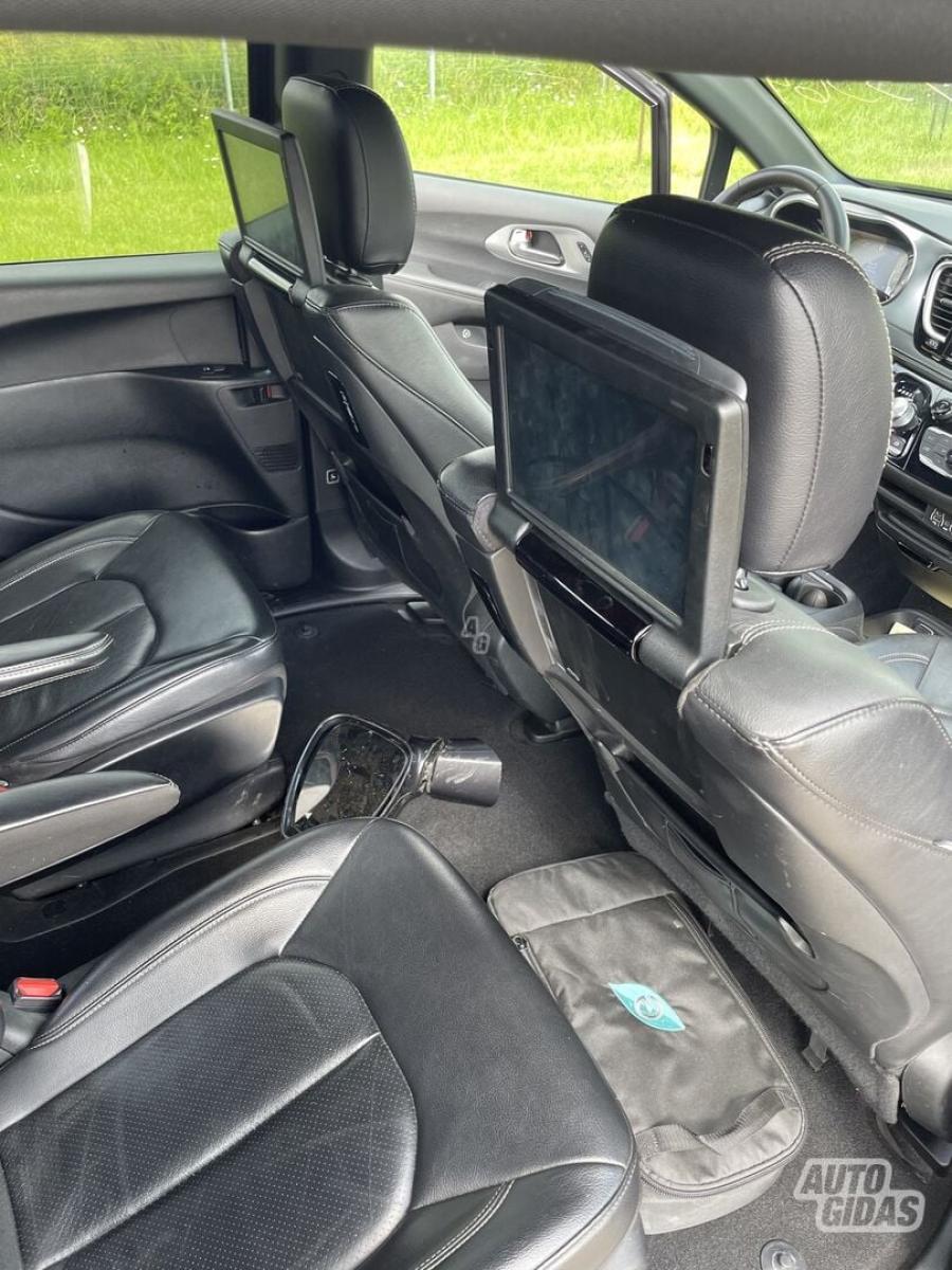 Chrysler Pacifica 2022 Kretinga, ar dzinēja tilpumu 3.60 L un nobraukumu 119 tūkst. km par 15999 €, foto 11 vietnē AUTOMOTO.COM.LV