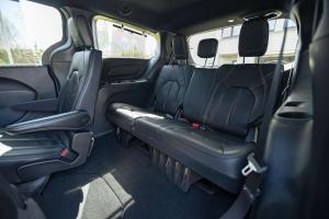 Chrysler Pacifica 2022 Klaipėda, ar dzinēja tilpumu 3.61 L un nobraukumu 167 tūkst. km par 22999 €, foto 10 vietnē AUTOMOTO.COM.LV
