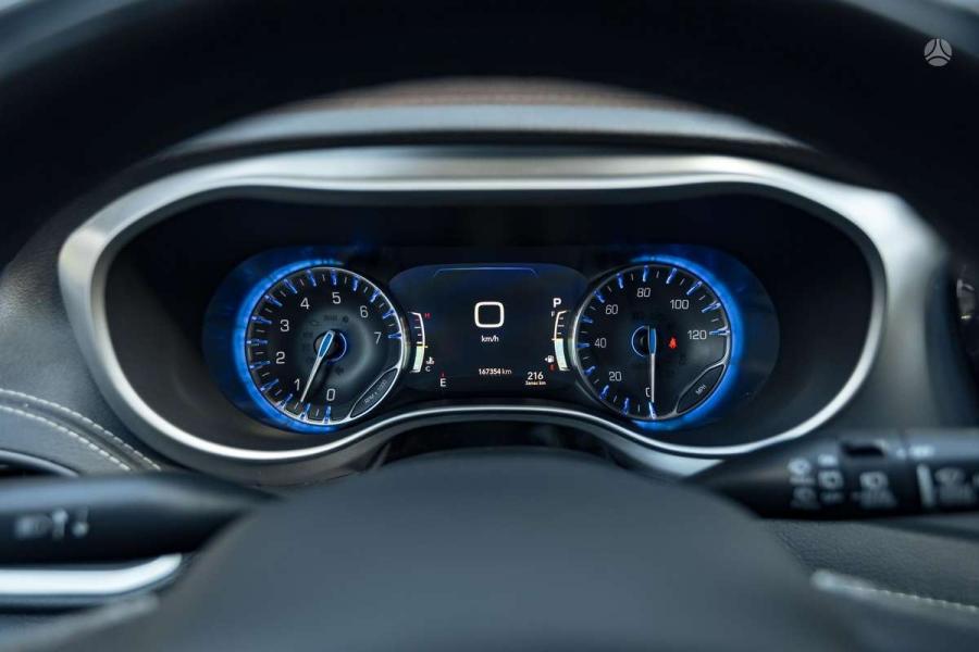 Chrysler Pacifica 2022 Klaipėda, ar dzinēja tilpumu 3.61 L un nobraukumu 167 tūkst. km par 22999 €, foto 11 vietnē AUTOMOTO.COM.LV
