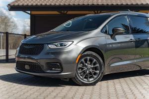 Chrysler Pacifica 2022 Klaipėda, ar dzinēja tilpumu 3.61 L un nobraukumu 167 tūkst. km par 22999 €, foto 12 vietnē AUTOMOTO.COM.LV