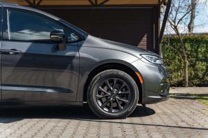 Chrysler Pacifica 2022 Klaipėda, ar dzinēja tilpumu 3.61 L un nobraukumu 167 tūkst. km par 22999 €, foto 19 vietnē AUTOMOTO.COM.LV