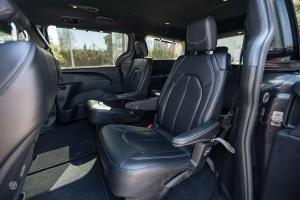 Chrysler Pacifica 2022 Klaipėda, ar dzinēja tilpumu 3.61 L un nobraukumu 167 tūkst. km par 22999 €, foto 31 vietnē AUTOMOTO.COM.LV
