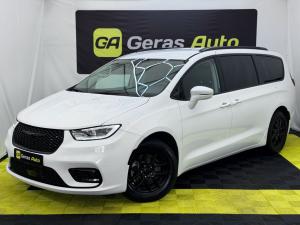 Chrysler Pacifica 2022 Viļņa vietnē Chrysler Pacifica 2022 Viļņa, ar dzinēja tilpumu 0.00 L un nobraukumu 0 tūkst. km par 25990 €, foto 1 vietnē AUTOMOTO.COM.LV