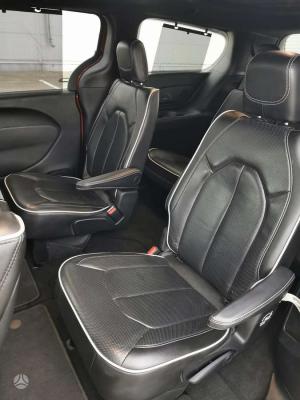 Oranžs Chrysler Pacifica 2018 Panevēža, ar dzinēja tilpumu 3.61 L un nobraukumu 204 tūkst. km par 18500 €, foto 16 vietnē AUTOMOTO.COM.LV