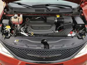 Oranžs Chrysler Pacifica 2018 Panevēža, ar dzinēja tilpumu 3.61 L un nobraukumu 204 tūkst. km par 18500 €, foto 25 vietnē AUTOMOTO.COM.LV