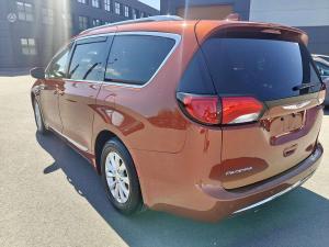 Oranžs Chrysler Pacifica 2018 Kauņa, ar dzinēja tilpumu 3.61 L un nobraukumu 143 tūkst. km par 14600 €, foto 4 vietnē AUTOMOTO.COM.LV