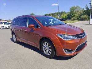 Oranžs Chrysler Pacifica 2018 Kauņa, ar dzinēja tilpumu 3.61 L un nobraukumu 143 tūkst. km par 14600 €, foto 8 vietnē AUTOMOTO.COM.LV
