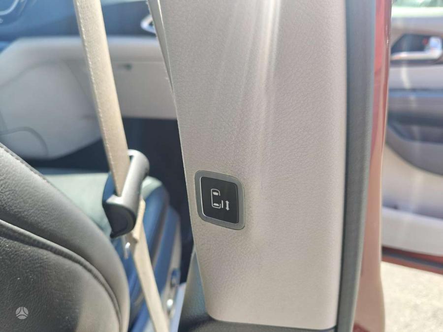Oranžs Chrysler Pacifica 2018 Kauņa, ar dzinēja tilpumu 3.61 L un nobraukumu 143 tūkst. km par 14600 €, foto 17 vietnē AUTOMOTO.COM.LV