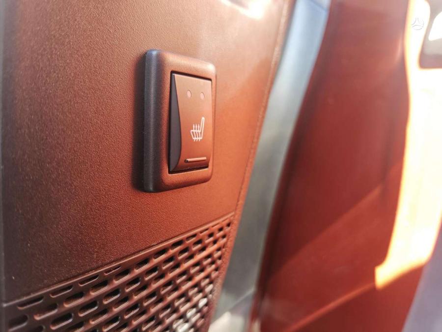 Oranžs Chrysler Pacifica 2018 Kauņa, ar dzinēja tilpumu 3.61 L un nobraukumu 143 tūkst. km par 14600 €, foto 18 vietnē AUTOMOTO.COM.LV