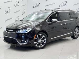 Red Chrysler Pacifica 2017 in Vilnius, with an engine capacity of 3.60 L and mileage of 250 thousand km for 15500 €, photo  on AUTOMOTO.COM.LV