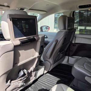 Sarkans Chrysler Pacifica 2017 Klaipėda, ar dzinēja tilpumu 3.60 L un nobraukumu 84 tūkst. km par 14000 €, foto 9 vietnē AUTOMOTO.COM.LV