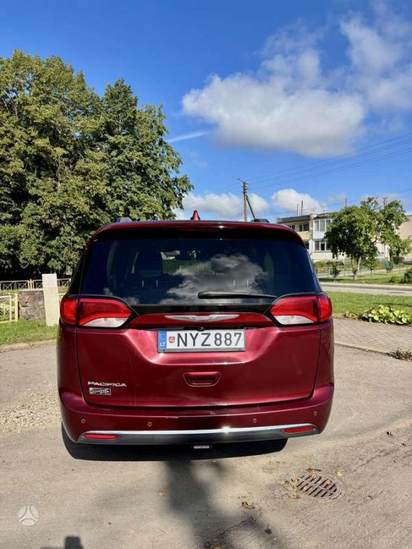 Sarkans Chrysler Pacifica 2017 Kėdainiai, ar dzinēja tilpumu 0.00 L un nobraukumu 225 tūkst. km par 12200 €, foto 4 vietnē AUTOMOTO.COM.LV