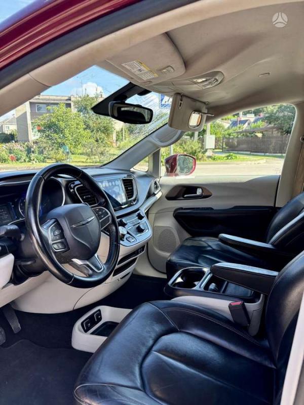 Sarkans Chrysler Pacifica 2017 Kėdainiai, ar dzinēja tilpumu 0.00 L un nobraukumu 225 tūkst. km par 12200 €, foto 8 vietnē AUTOMOTO.COM.LV