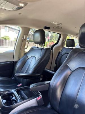 Sarkans Chrysler Pacifica 2017 Kėdainiai, ar dzinēja tilpumu 0.00 L un nobraukumu 225 tūkst. km par 12200 €, foto 14 vietnē AUTOMOTO.COM.LV