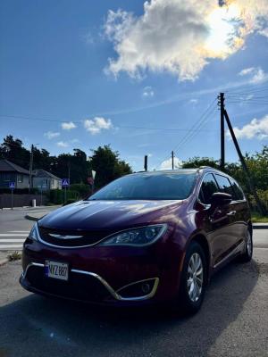 Sarkans Chrysler Pacifica 2017 Kėdainiai, ar dzinēja tilpumu 0.00 L un nobraukumu 225 tūkst. km par 12200 €, foto 20 vietnē AUTOMOTO.COM.LV