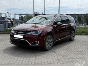 Sarkans Chrysler Pacifica 2018 Avižieniai, ar dzinēja tilpumu 3.60 L un nobraukumu 212 tūkst. km par 17000 €, foto  vietnē AUTOMOTO.COM.LV