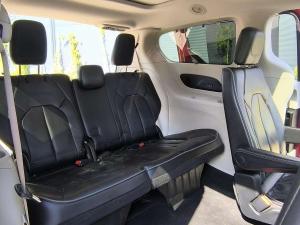 Sarkans Chrysler Pacifica 2018 Viļņa, ar dzinēja tilpumu 3.61 L un nobraukumu 161 tūkst. km par 15500 €, foto 13 vietnē AUTOMOTO.COM.LV