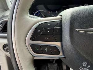 Sarkans Chrysler Pacifica 2018 Gargždai, ar dzinēja tilpumu 3.60 L un nobraukumu 213 tūkst. km par 15000 €, foto 17 vietnē AUTOMOTO.COM.LV