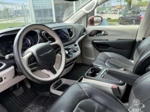 Sarkans Chrysler Pacifica 2018 Gargždai, ar dzinēja tilpumu 3.60 L un nobraukumu 213 tūkst. km par 15000 €, foto 21 vietnē AUTOMOTO.COM.LV