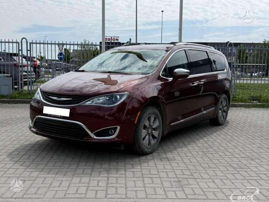 Sarkans Chrysler Pacifica 2018 Gargždai, ar dzinēja tilpumu 3.60 L un nobraukumu 213 tūkst. km par 15000 €, foto 36 vietnē AUTOMOTO.COM.LV