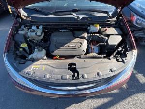 Sarkans Chrysler Pacifica 2018 Viļņa, ar dzinēja tilpumu 3.61 L un nobraukumu 176 tūkst. km par 9075 €, foto 8 vietnē AUTOMOTO.COM.LV