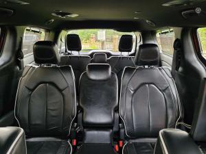 Red Chrysler Pacifica 2019 in Telschi, with an engine capacity of 3.61 L and mileage of 196 thousand km for 17700 €, photo 12 on AUTOMOTO.COM.LV