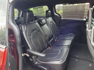 Red Chrysler Pacifica 2019 in Telschi, with an engine capacity of 3.61 L and mileage of 196 thousand km for 17700 €, photo 14 on AUTOMOTO.COM.LV