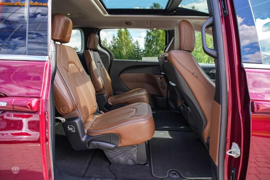 Sarkans Chrysler Pacifica 2019 Kauņa, ar dzinēja tilpumu 3.61 L un nobraukumu 77 tūkst. km par 18950 €, foto 37 vietnē AUTOMOTO.COM.LV