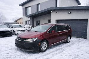 Sarkans Chrysler Pacifica 2020 Kauņa, ar dzinēja tilpumu 3.61 L un nobraukumu 320 tūkst. km par 6600 €, foto  vietnē AUTOMOTO.COM.LV