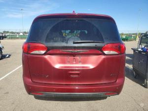 Red Chrysler Pacifica 2020 in Siauliai, with an engine capacity of 3.61 L and mileage of 190 thousand km for 13600 €, photo 7 on AUTOMOTO.COM.LV
