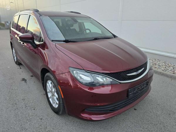 Sarkans Chrysler Pacifica 2020 Šauļi, ar dzinēja tilpumu 3.61 L un nobraukumu 229 tūkst. km par 9900 €, foto  vietnē AUTOMOTO.COM.LV
