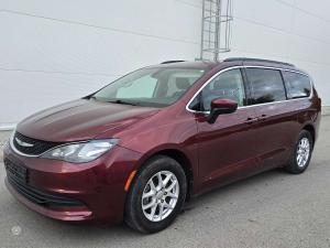 Red Chrysler Pacifica 2020 in Siauliai, with an engine capacity of 3.61 L and mileage of 229 thousand km for 9900 €, photo 3 on AUTOMOTO.COM.LV