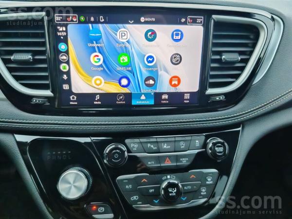 Red Chrysler Pacifica 2023 in Jelgava, with an engine capacity of 3.60 L and mileage of 38 thousand km for 37900 €, photo 9 on AUTOMOTO.COM.LV