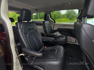 Sarkans Chrysler Pacifica 2017 Tallina, ar dzinēja tilpumu 3.60 L un nobraukumu 121 tūkst. km par 11490 €, foto 12 vietnē AUTOMOTO.COM.LV