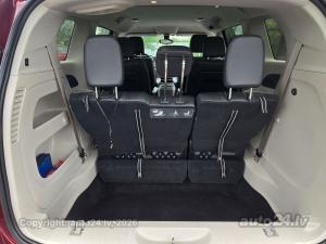 Sarkans Chrysler Pacifica 2017 Tallina, ar dzinēja tilpumu 3.60 L un nobraukumu 121 tūkst. km par 11490 €, foto 14 vietnē AUTOMOTO.COM.LV