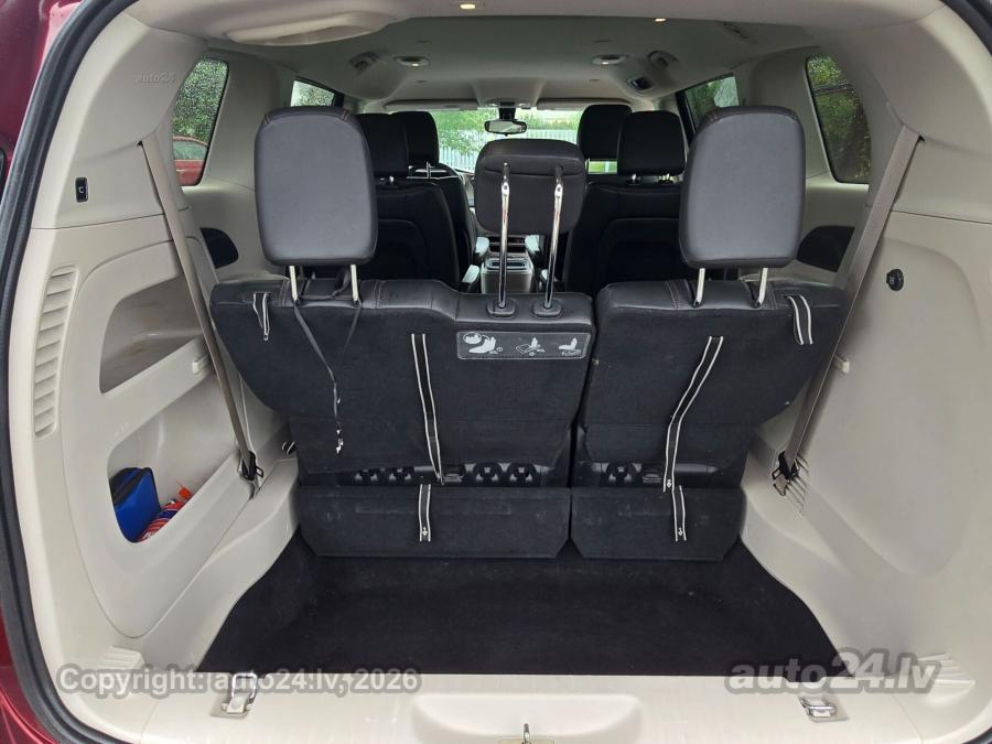 Sarkans Chrysler Pacifica 2017 Tallina, ar dzinēja tilpumu 3.60 L un nobraukumu 121 tūkst. km par 11490 €, foto 14 vietnē AUTOMOTO.COM.LV