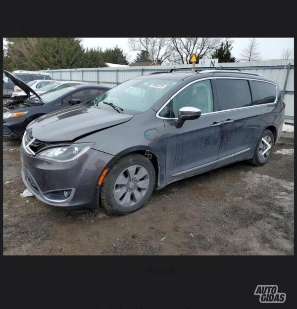 Chrysler Pacifica 2018 Viļņa, ar dzinēja tilpumu 3.60 L un nobraukumu 189 tūkst. km par 11600 €, foto 1 vietnē AUTOMOTO.COM.LV