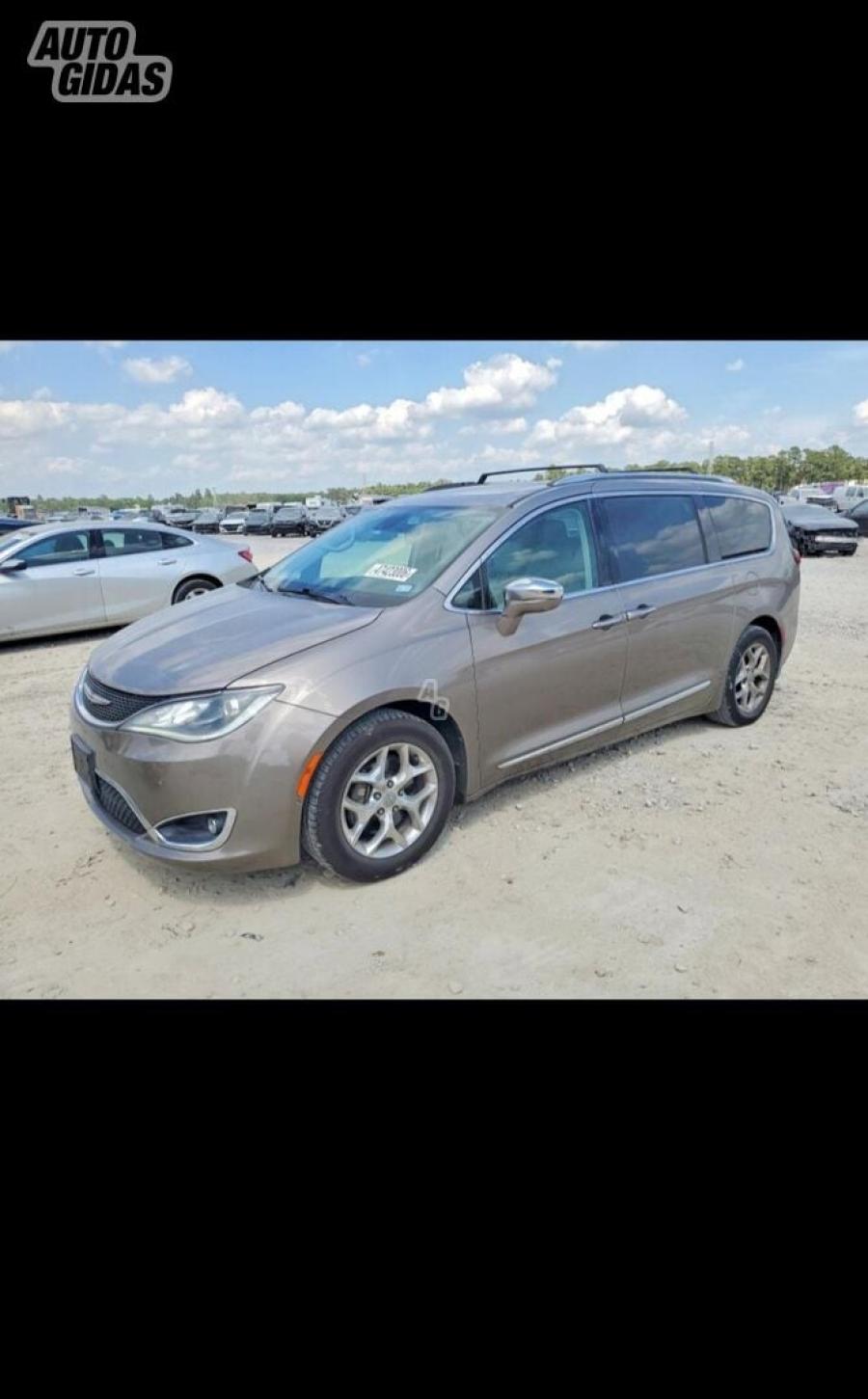 Chrysler Pacifica 2018 in Vilnius, with an engine capacity of 3.60 L and mileage of 240 thousand km for 11600 €, photo 1 on AUTOMOTO.COM.LV